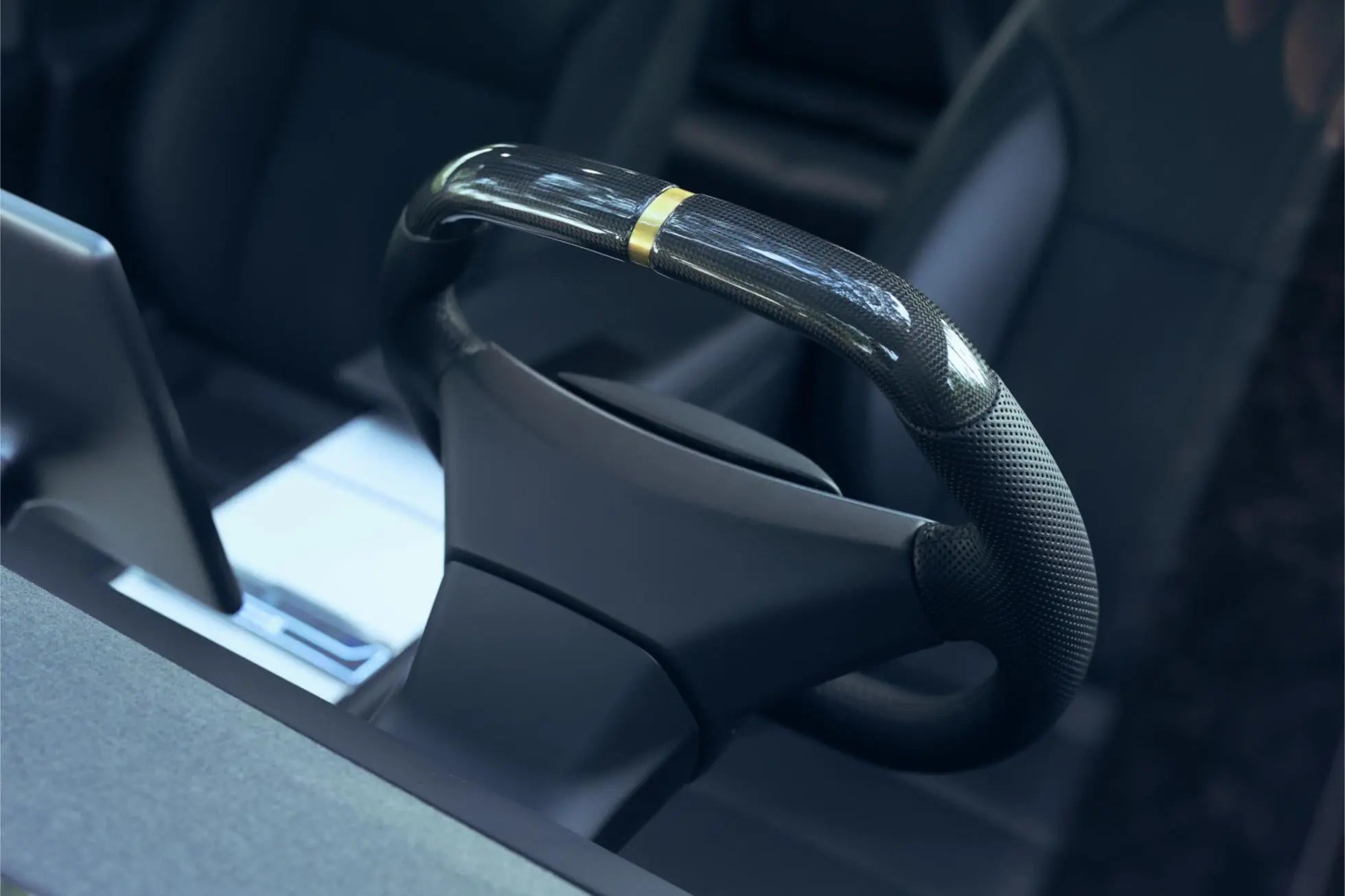 How to Select the Right Steering Wheel for Enhanced Control and - Axeco